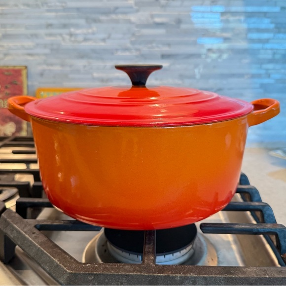 Le Creuset | Kitchen | Vintage 6s Le Creuset 45 Quart Dutch Oven In The ...